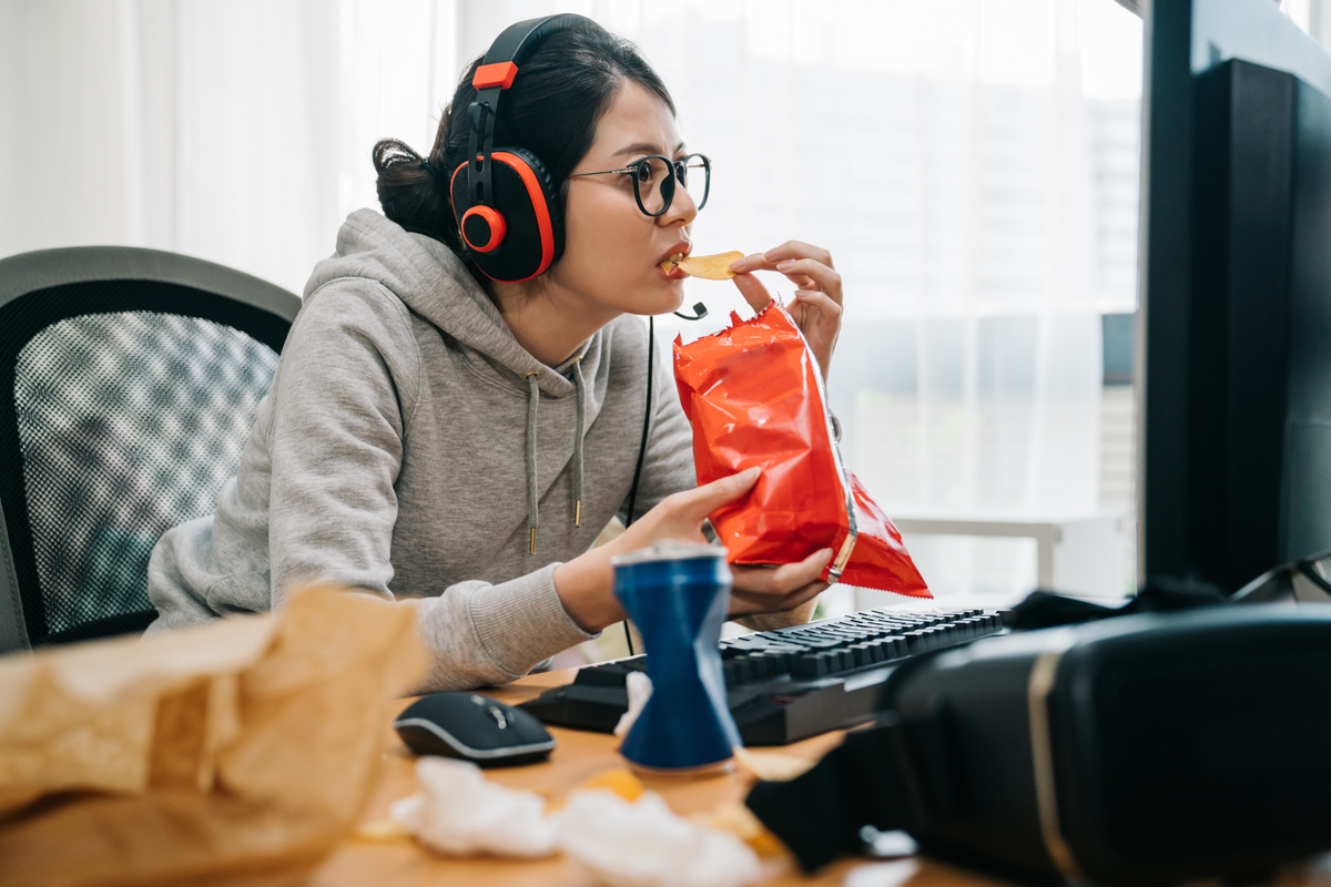 The Importance of Disconnecting: Why Eating Without Screens Can Benefi ...